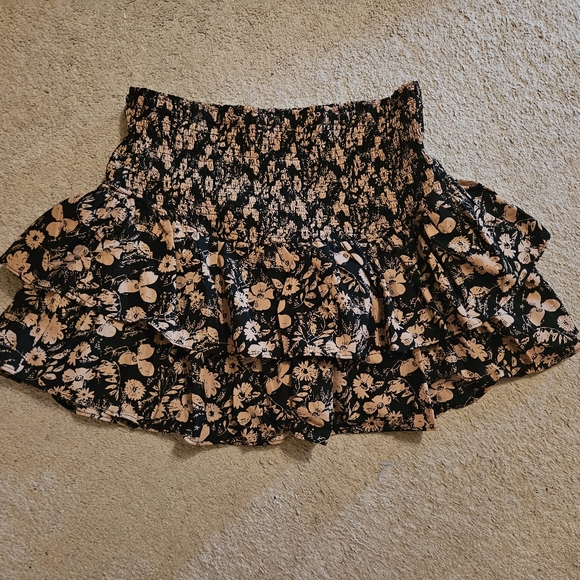 Vici | Shorts | New Addison Floral Smocked Ruffle Skort | Poshmark